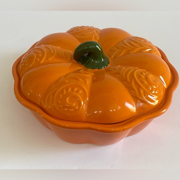 Avon | Kitchen | Avon Orange Pumpkin Pie Plate Bakeware Dish Covered ...